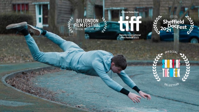 ‘Hanging On’ (Short) – Directed by Alfie Barker – CCTubes